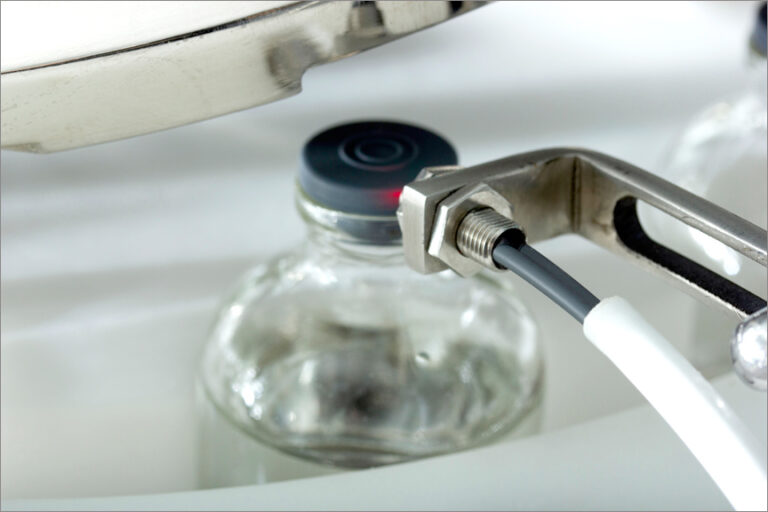 How Robotics are Changing the Pharmaceutical Industry - Filamatic